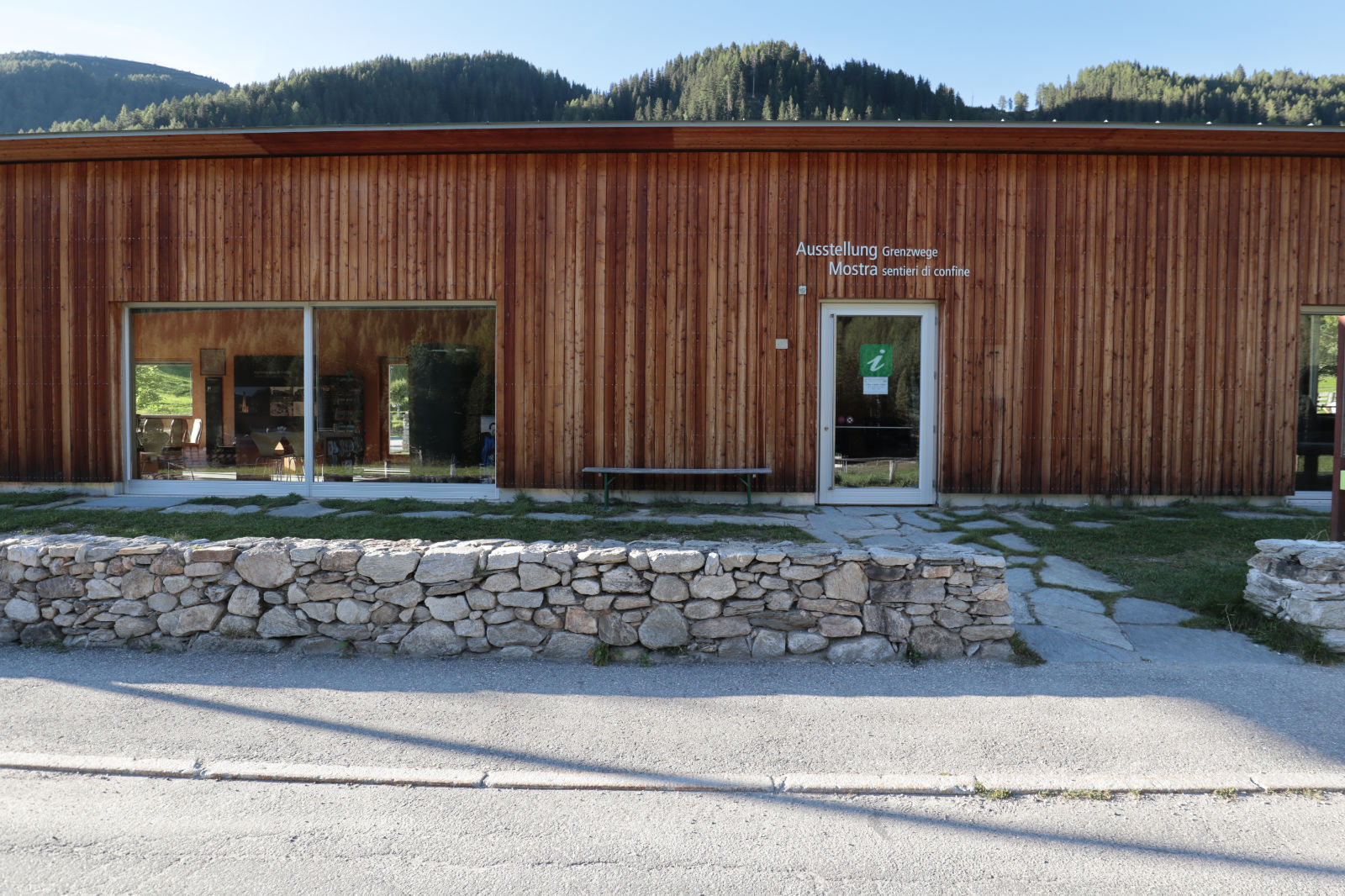 Naturparkhaus (Bruno Rubner) [Kasern] ; 2006