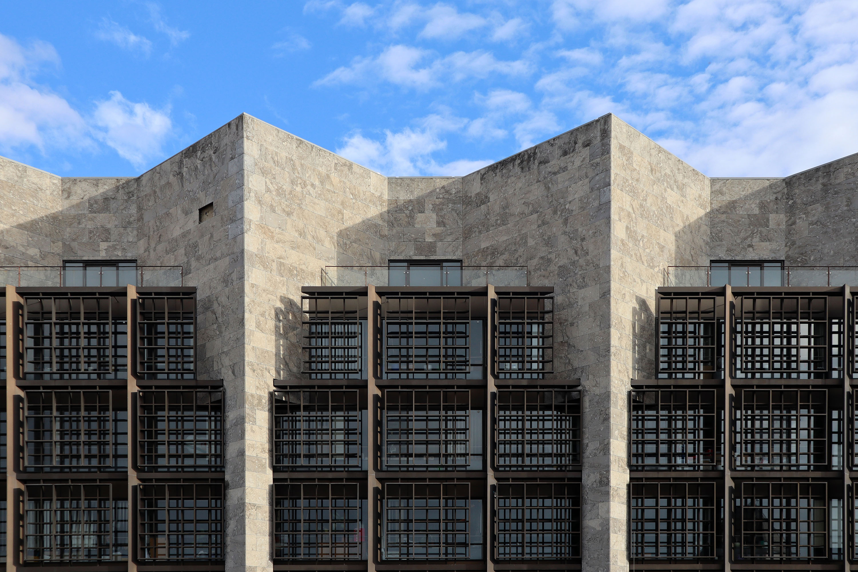 Rathaus Mainz (Arne Jacobsen, Otto Weitling) [Mainz] ; 1973