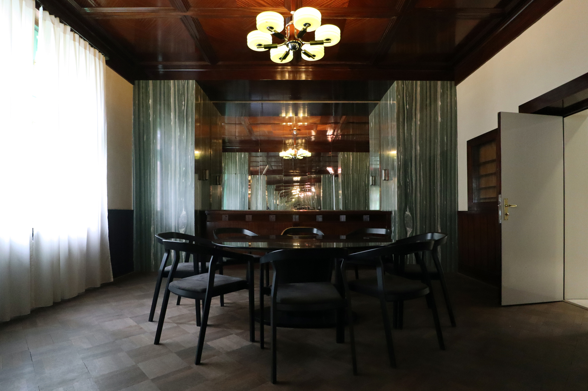 Kraus Apartment (Adolf Loos) [CZ. Pilsen] ; 1931