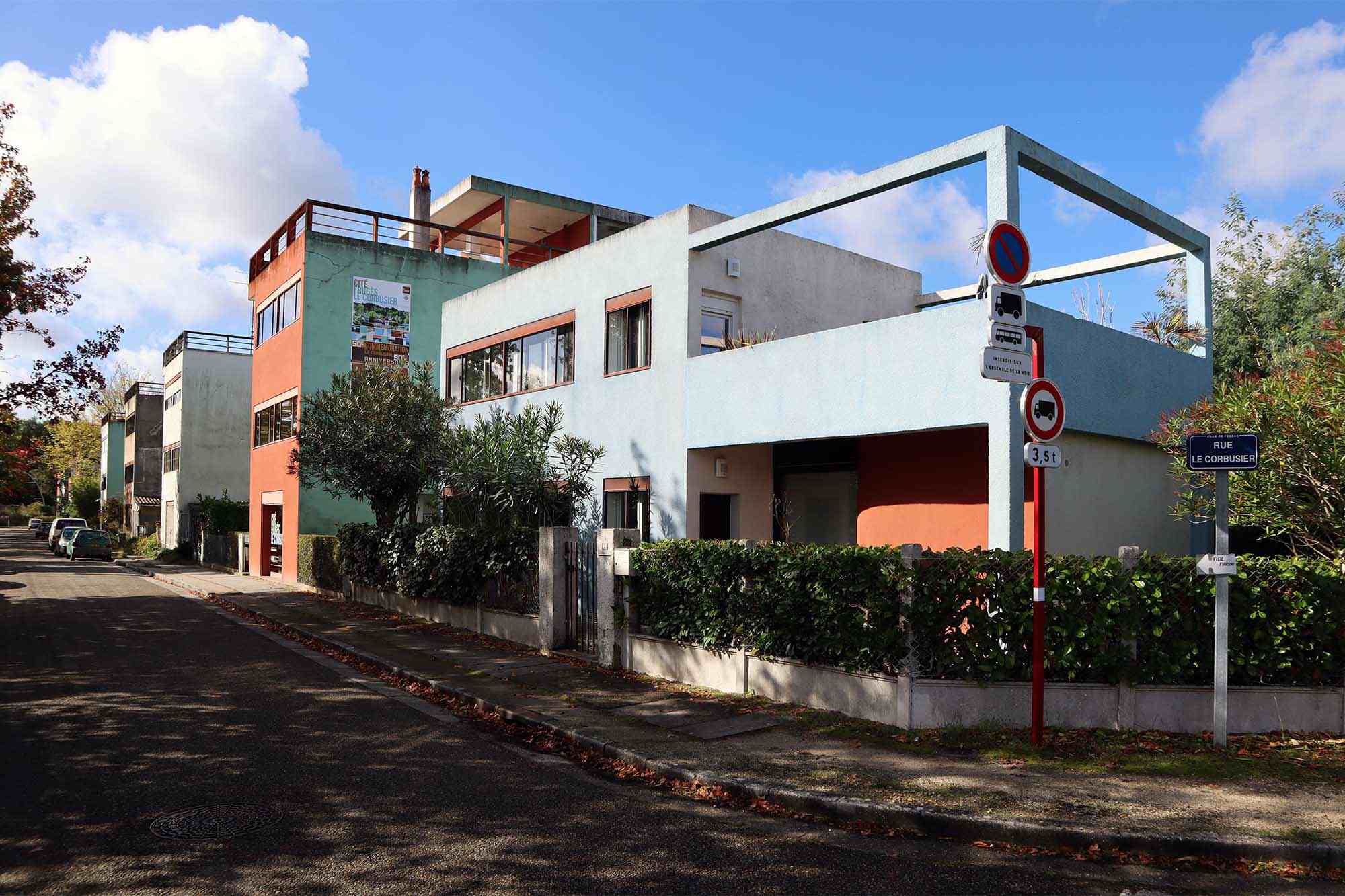 Cité Frugès – Horizontblau und jadegrün (Le Corbusier) (Pierre ...