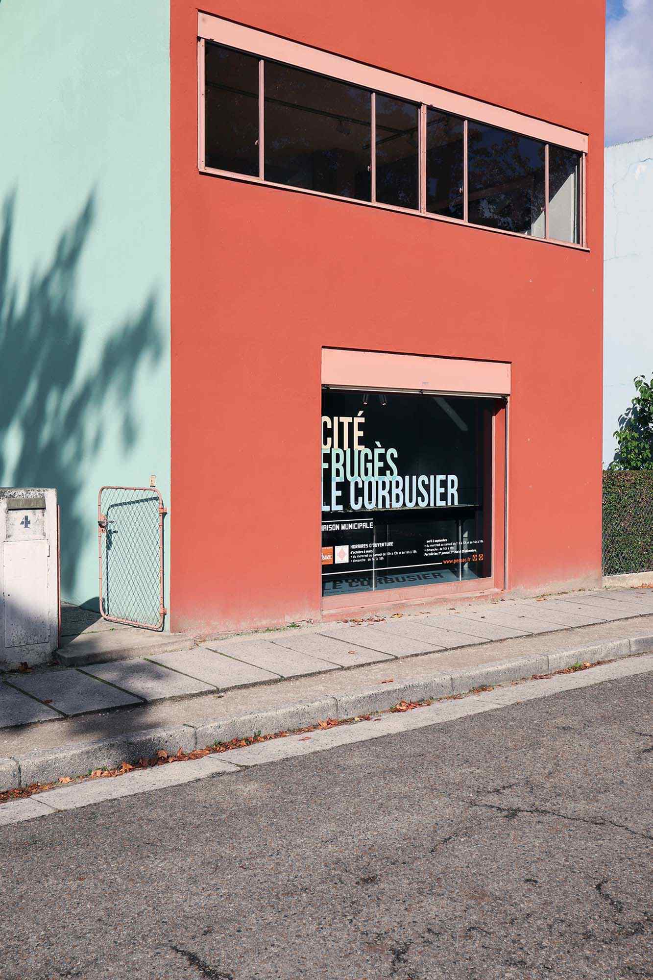 Cité Frugès – Horizontblau und jadegrün (Le Corbusier) (Pierre ...